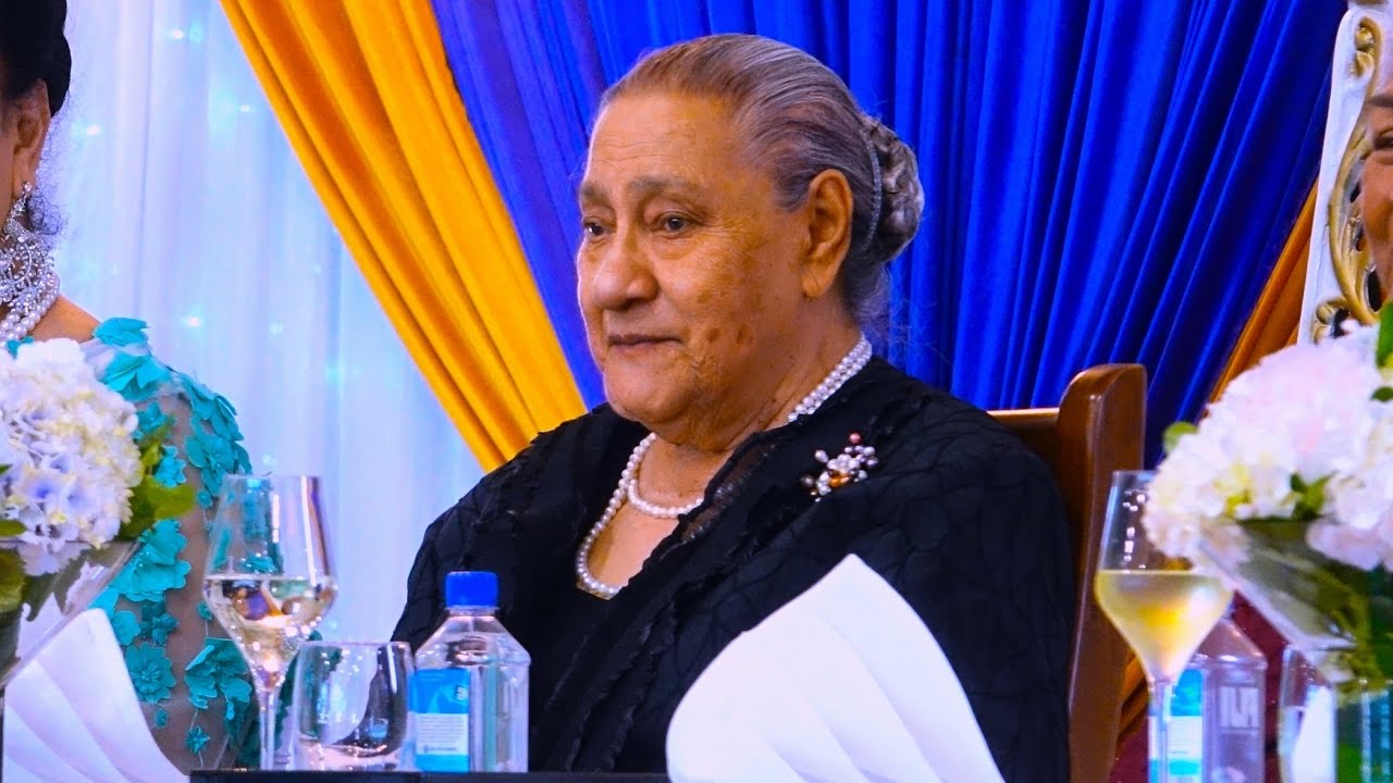 Late Majesty Queen Halaevalu Mata'aho Royal Prayer service. - YouTube