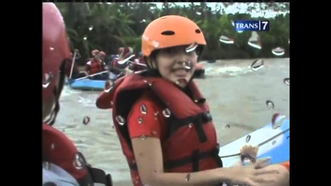 Rafting Sungai Serayu ( Bannyu Woong Adventure di TRANS7 ).flv - YouTube