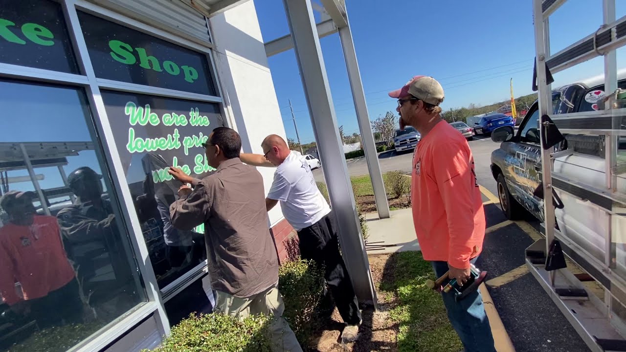 How to install commercial glass.#storefront glass installation - YouTube