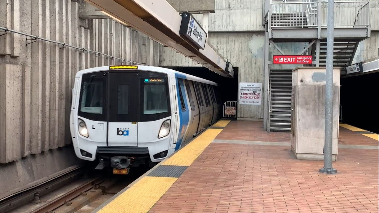 Bay Area Rapid Transit (BART): Fleet of the Future and Legacy Trains ...