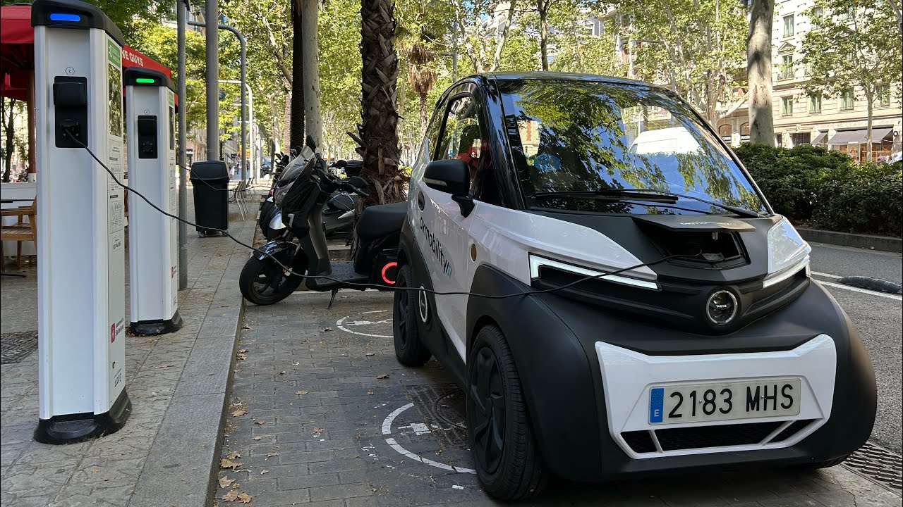 Silence Acciona S04 - Test drive L7e by OKMobility - YouTube