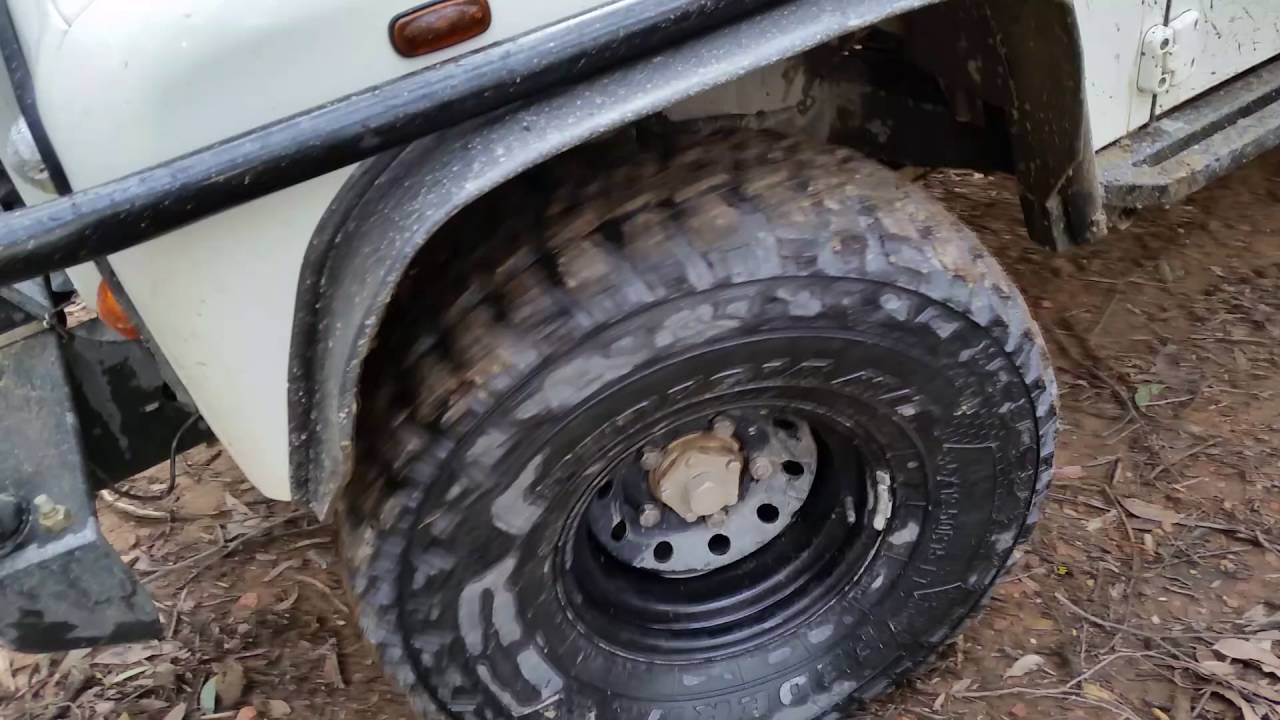 Defender 110 td5 on 35s Federals - YouTube