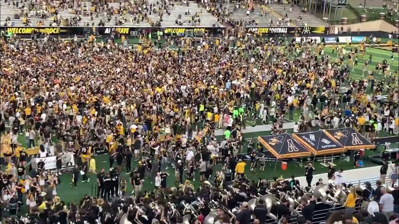 More post game celebrating Appalachian State vs Troy - YouTube