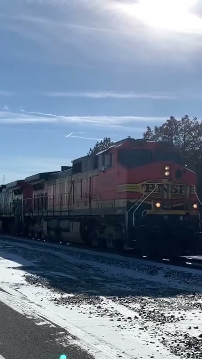 BNSF VALTGAL with IC 2704! - YouTube