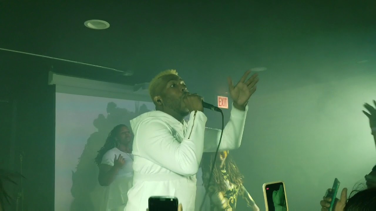 PureFormEssence with Chicago Artist, Jon Pierce - YouTube