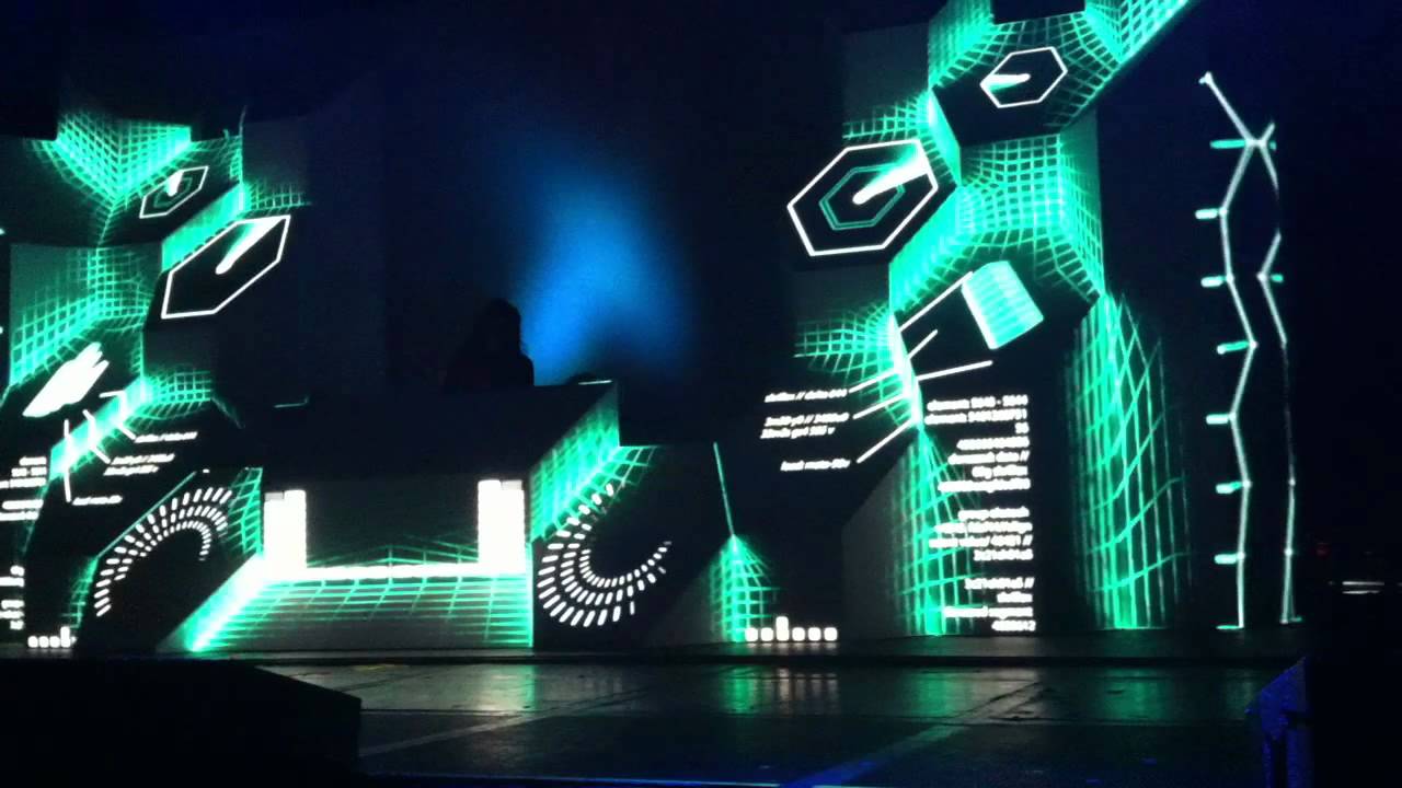 skrillex cell 9. philly 2011 - YouTube