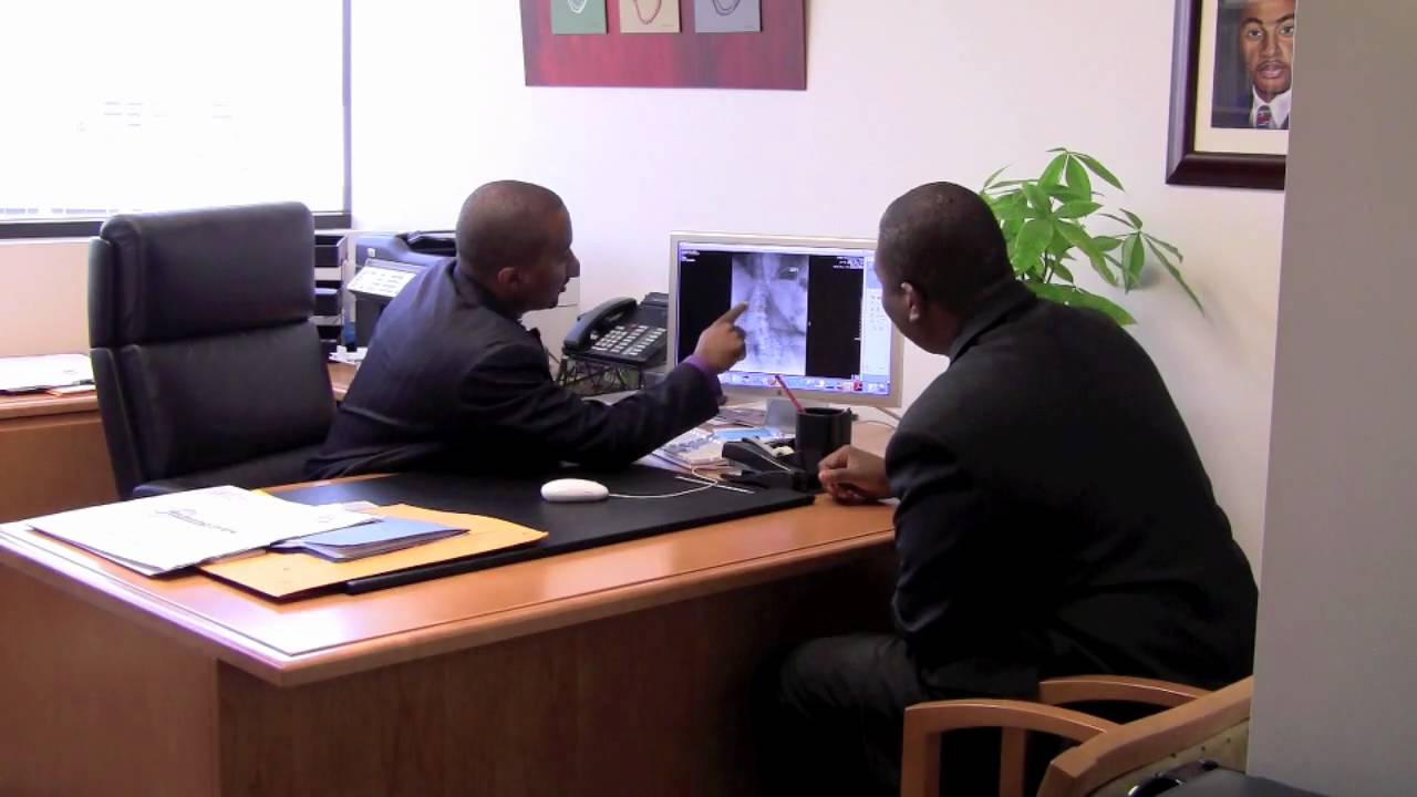 Spine Surgeon in Beverly Hills - Dr. Leonel Hunt - YouTube