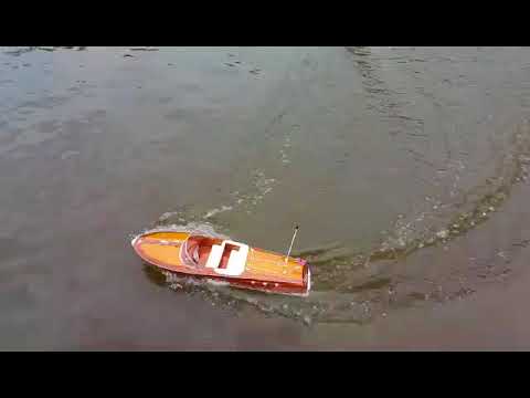Pro Boat Volere at dover lock - YouTube
