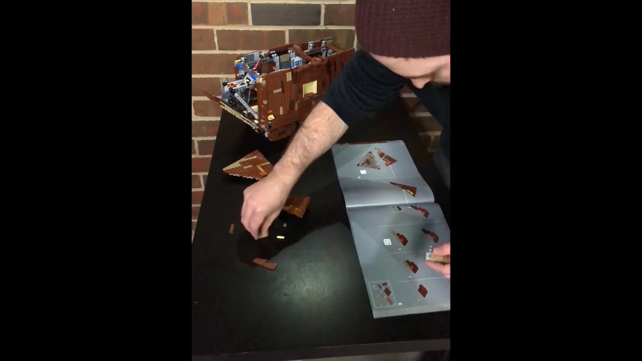 LEGO Star Wars UCS Sandcrawler 75059 time-lapse - YouTube