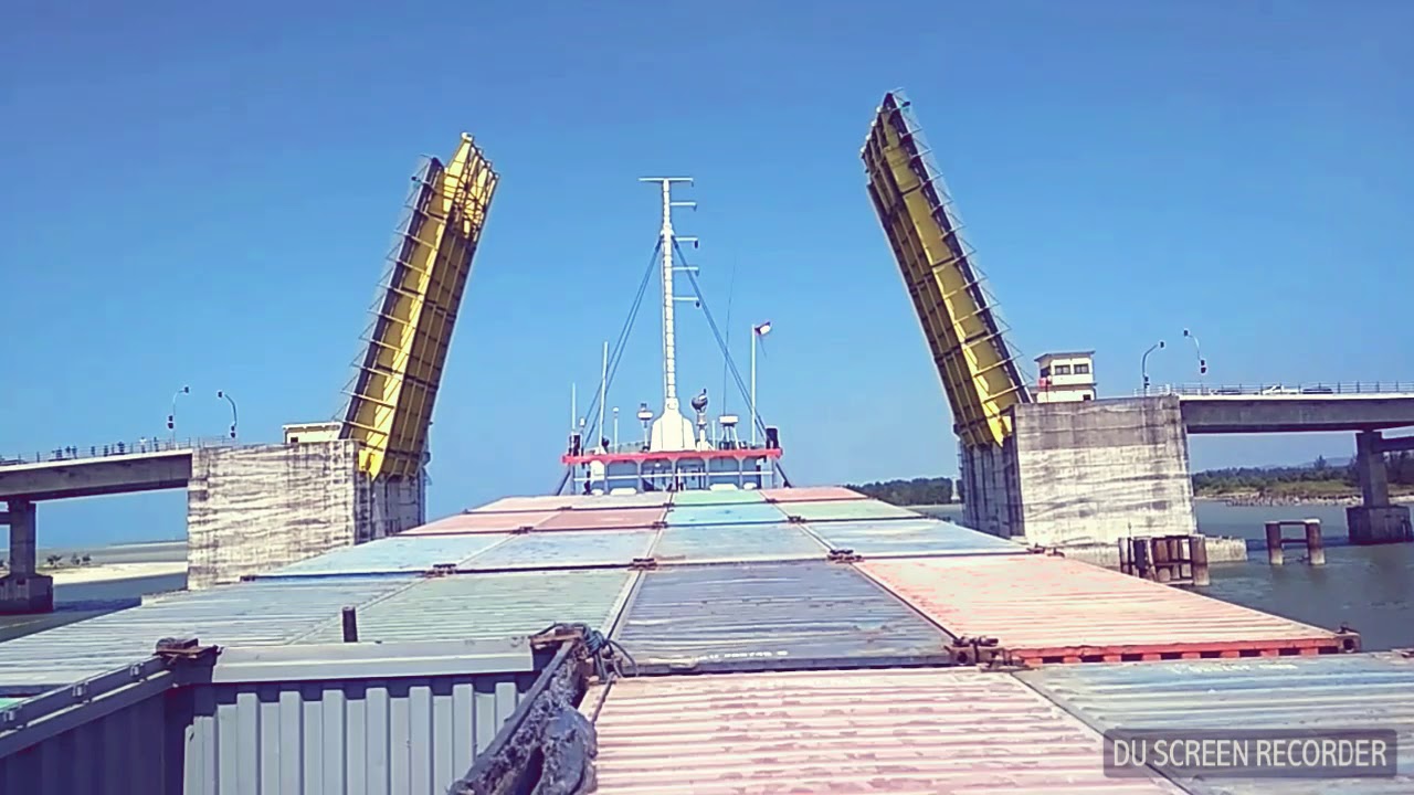 KM.ARMADA CONTAINER 8 - YouTube