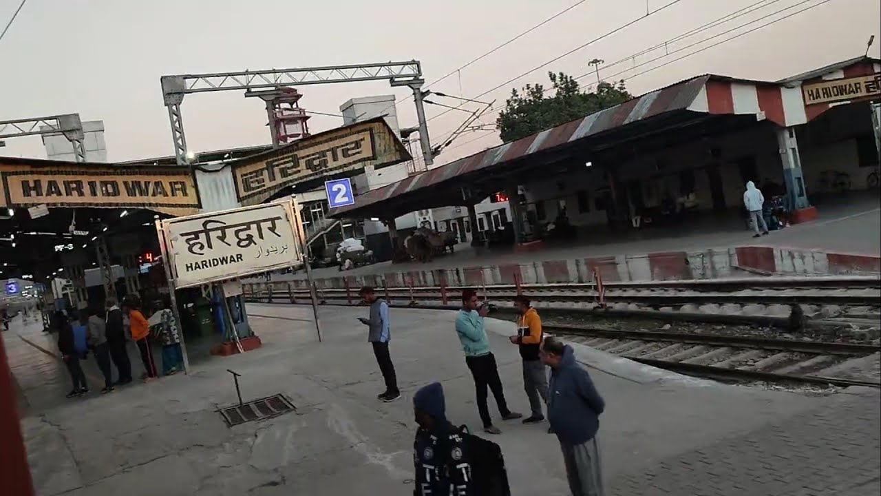 22918 haridwar bandra express leaving from haridwar railway station🚏 ...