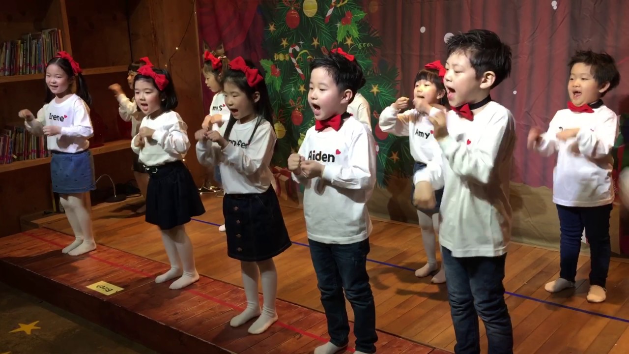 Summer Night - Christmas Concert (7 year olds) kindergarden - YouTube