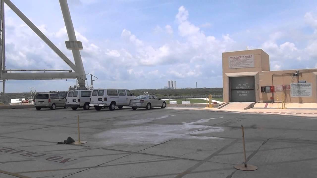 Space Shuttle Fixed Service Structure Launch Pad 39A - YouTube