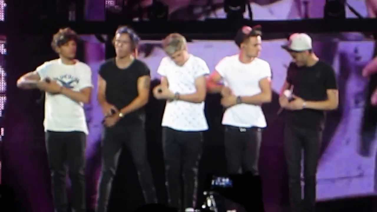 One Direction LWWY Dance Staples Center 8-10-13 - YouTube
