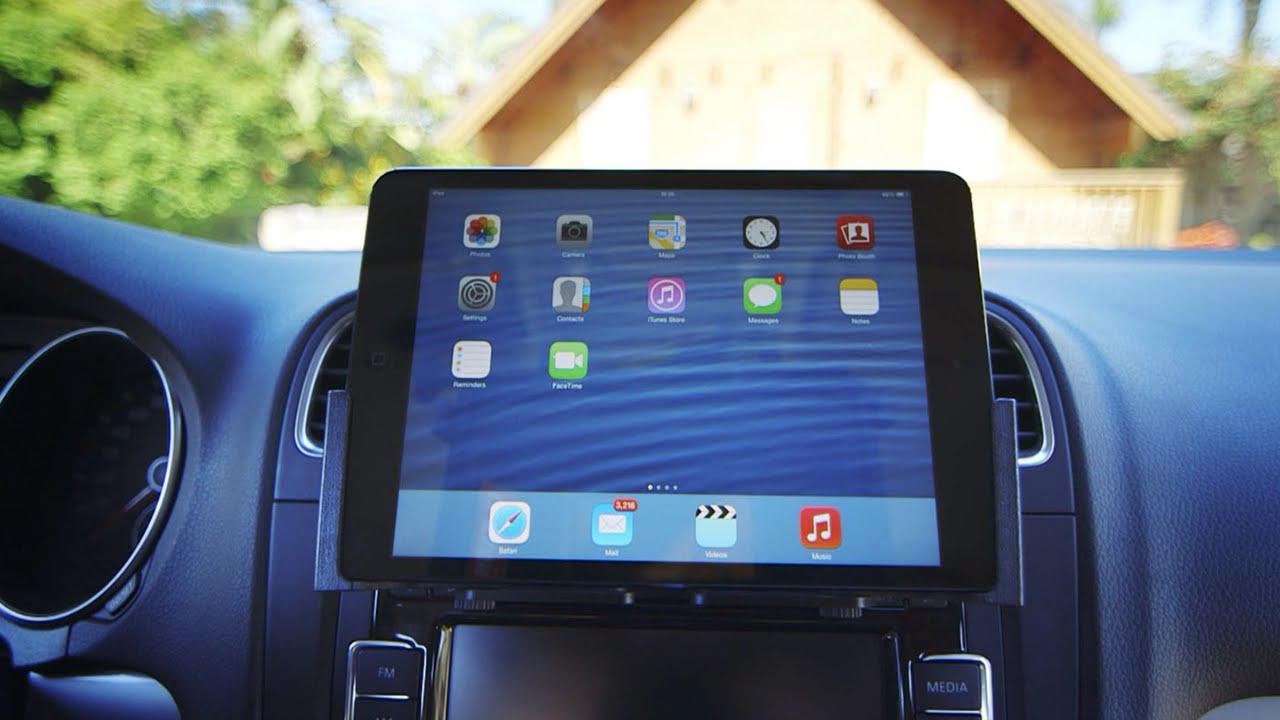 5 Car Gadgets EVERY Motorist MUST Get - YouTube