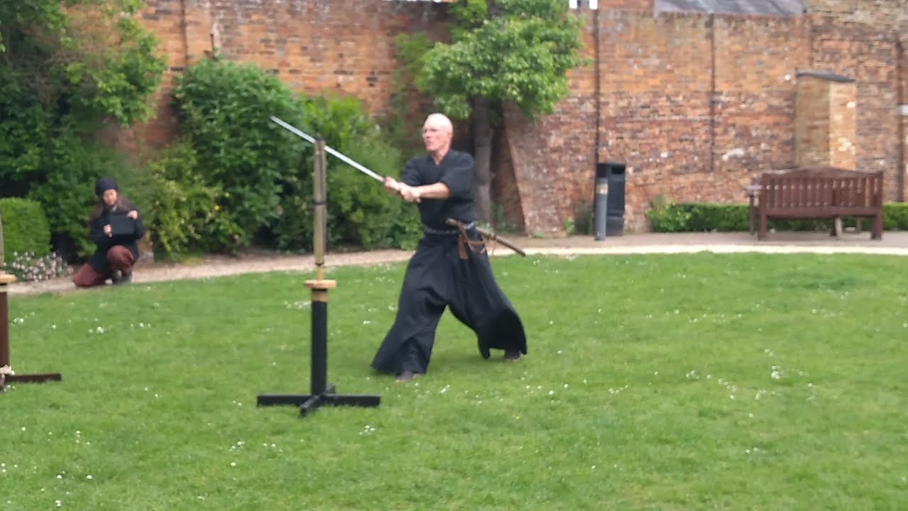 Japanese sword cutting demonstration (6th May 2019) - YouTube