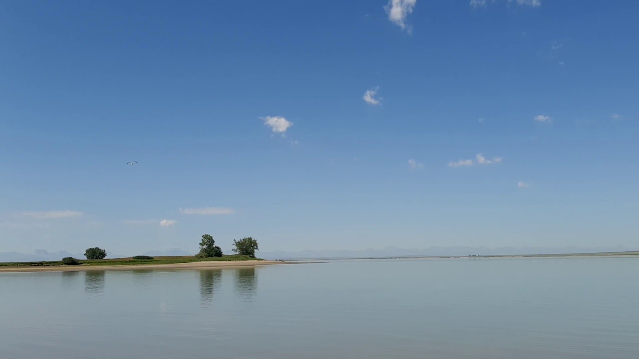 Wally's Beach Campground - YouTube