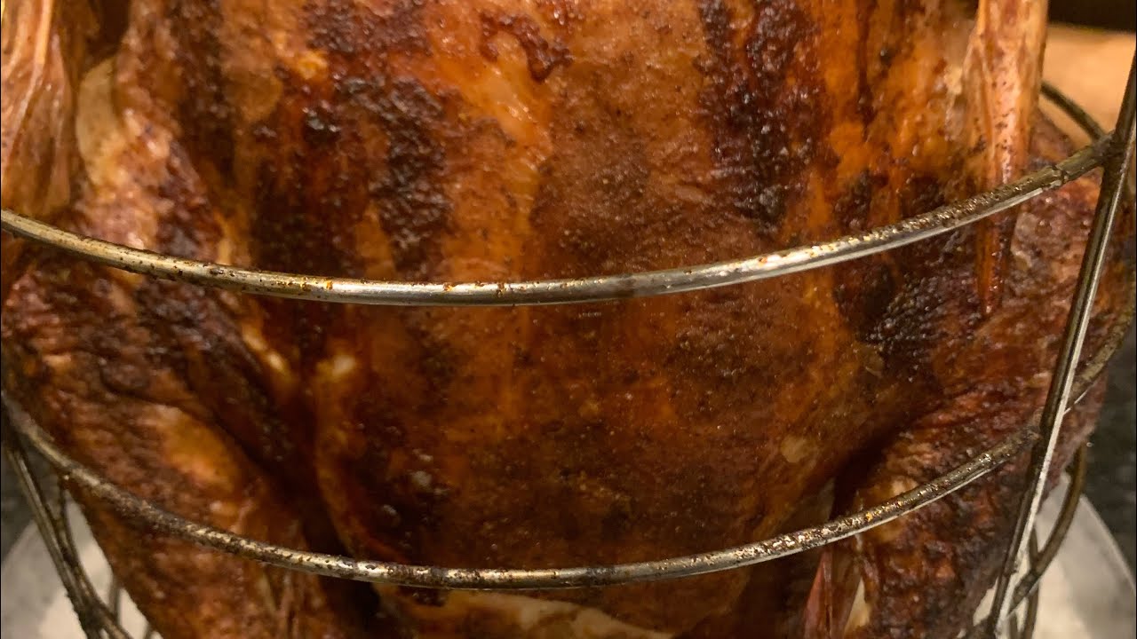 Big Easy Oil-Less Fried Turkey - YouTube