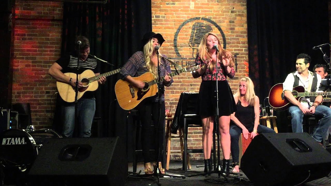 The Cains Trio - 'Be Yourself with Me' [LIVE] - YouTube