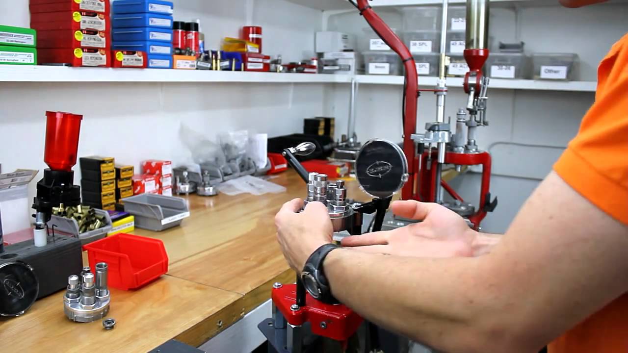 Lee Classic Turret Caliber Changeover .223 / 5.56 to 44 Magnum - YouTube