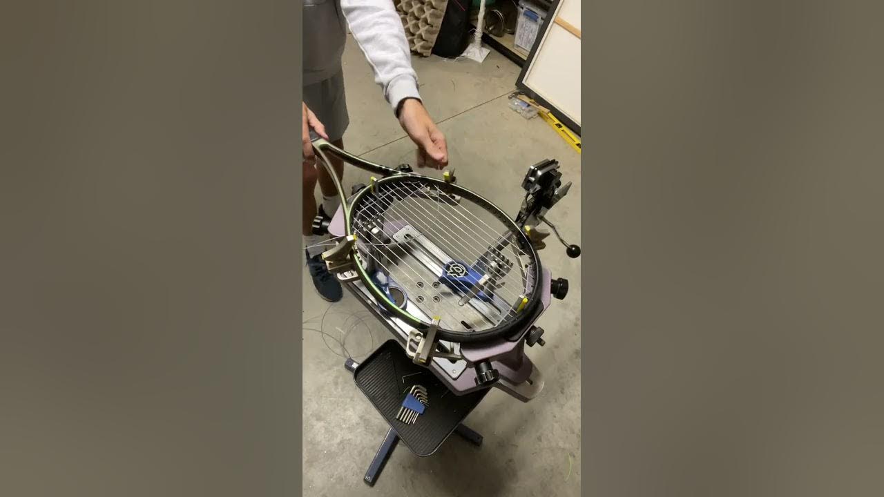 Stringing Wilson blade, 98, 16x19 - YouTube