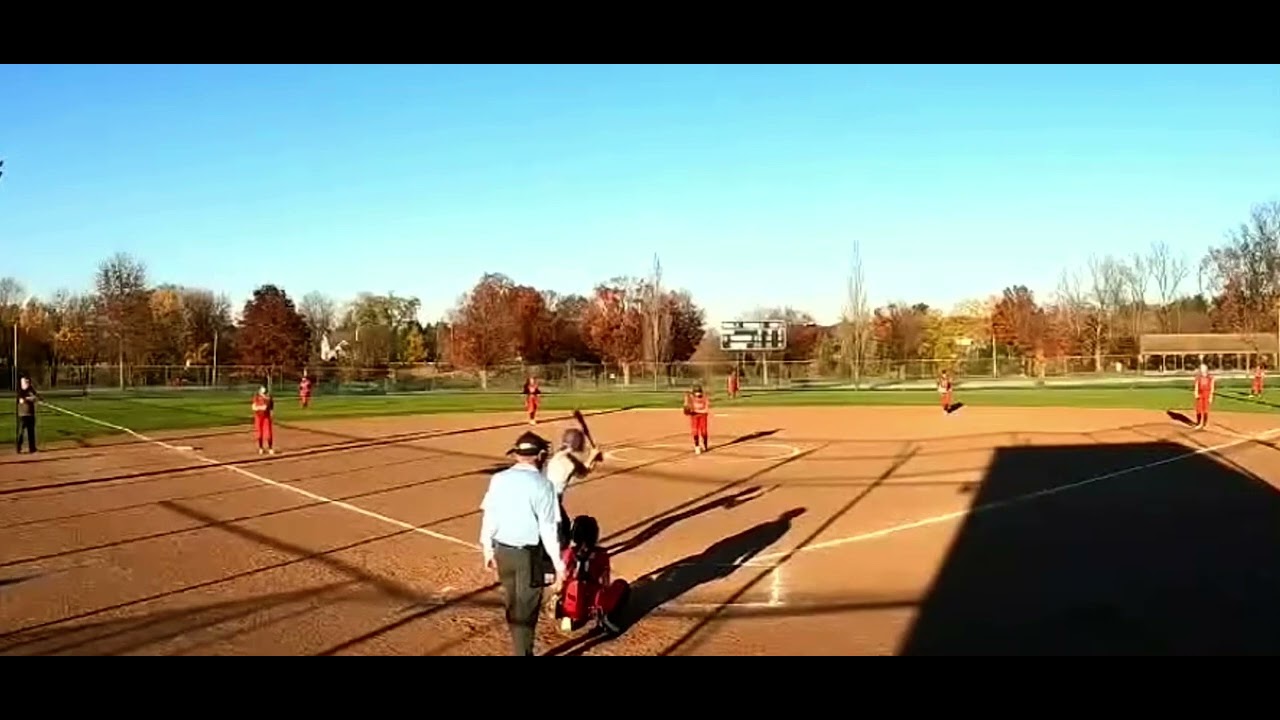 Diving play at third, throw from knees - YouTube