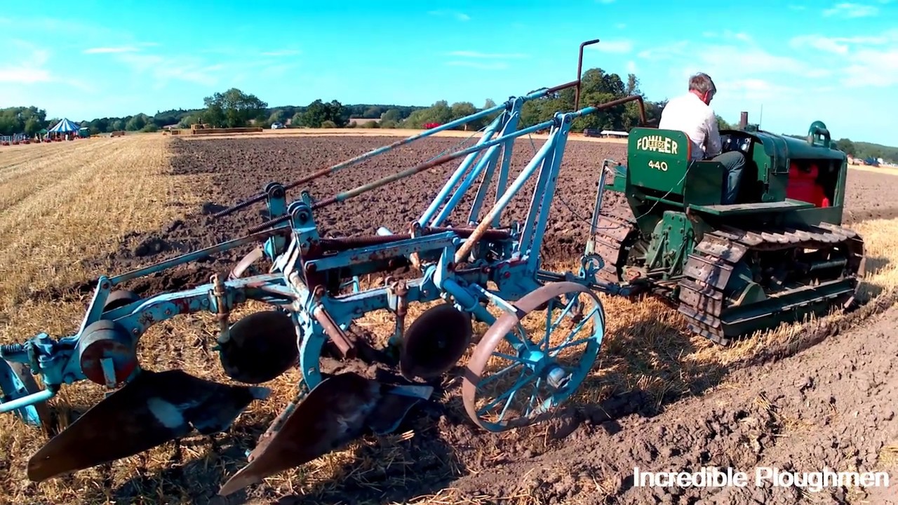 1934 Fowler 4/40 3.3 Litre 4-Cyl Diesel Crawler Tractor (40 HP) with ...