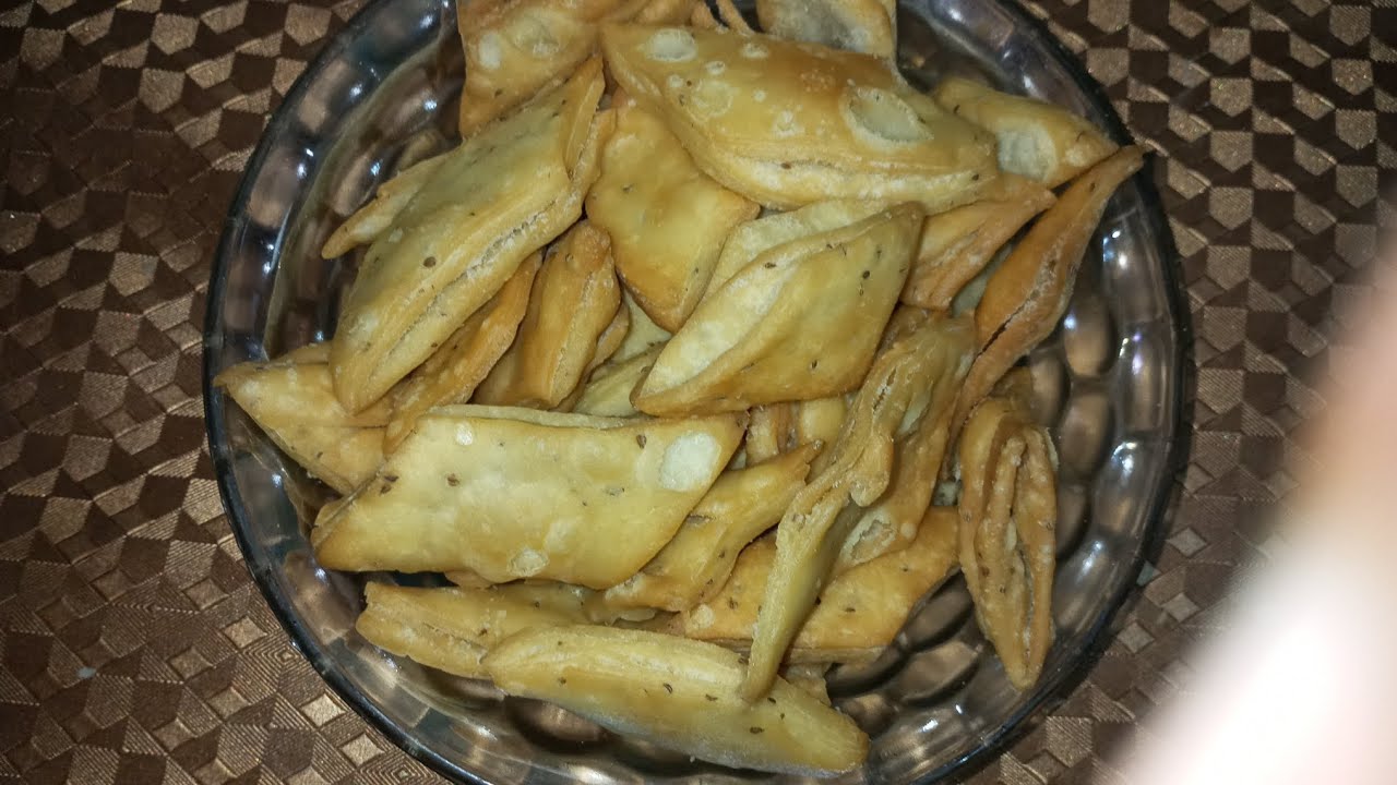 Bakery style baakri(@zus food - YouTube