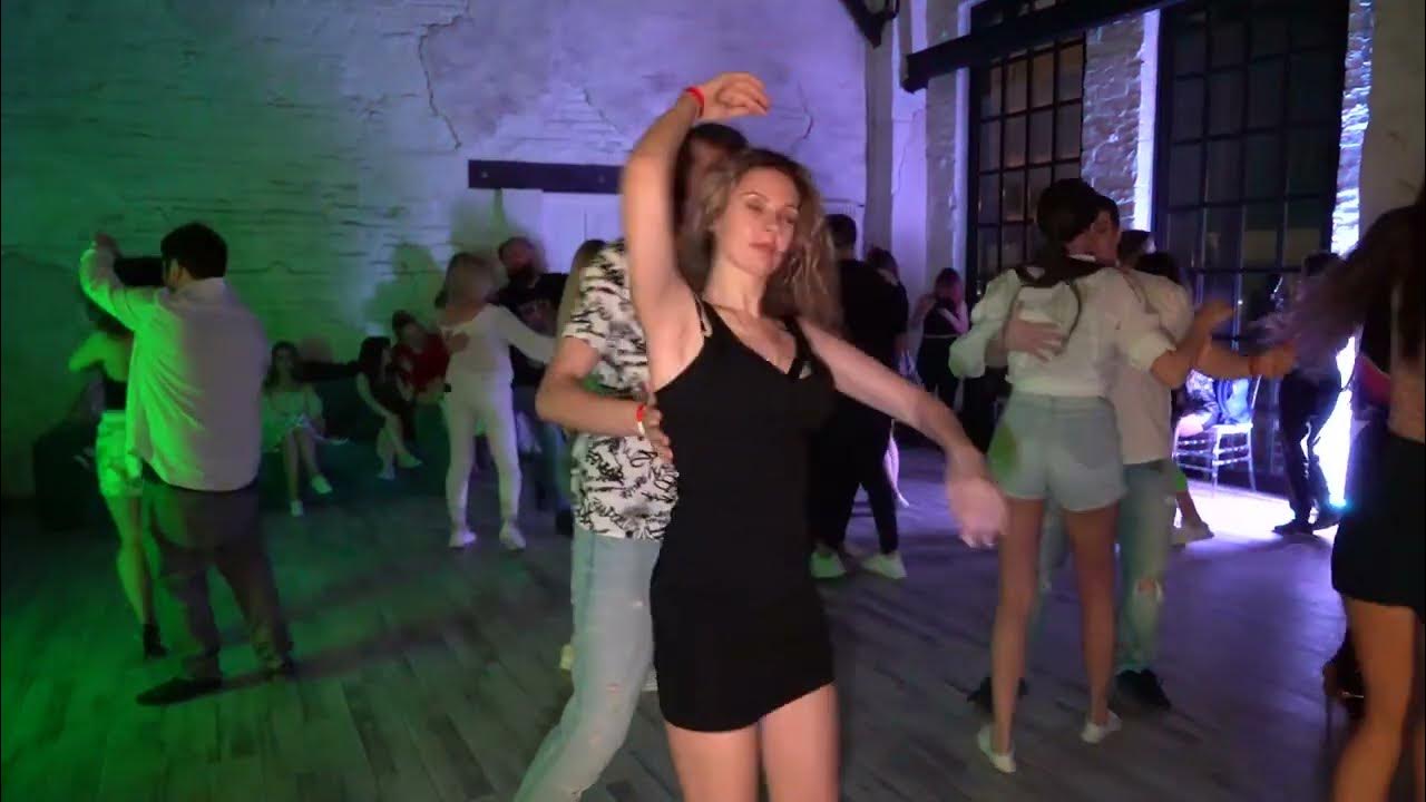 Brazilian Zouk improvisation by Andrey Smotrin and Evgeniya Kiseleva. Zouk Vibes Moscow 2022 ...