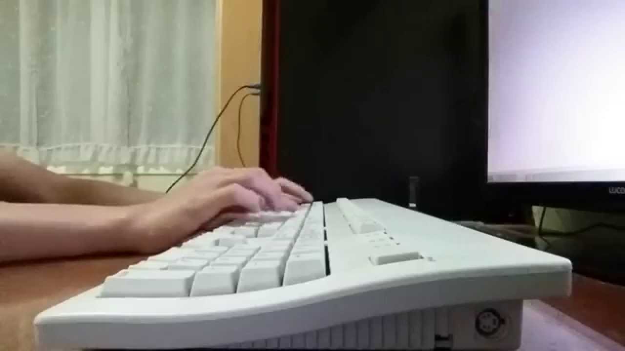 Typing on Apple Extended II keyboard. - YouTube