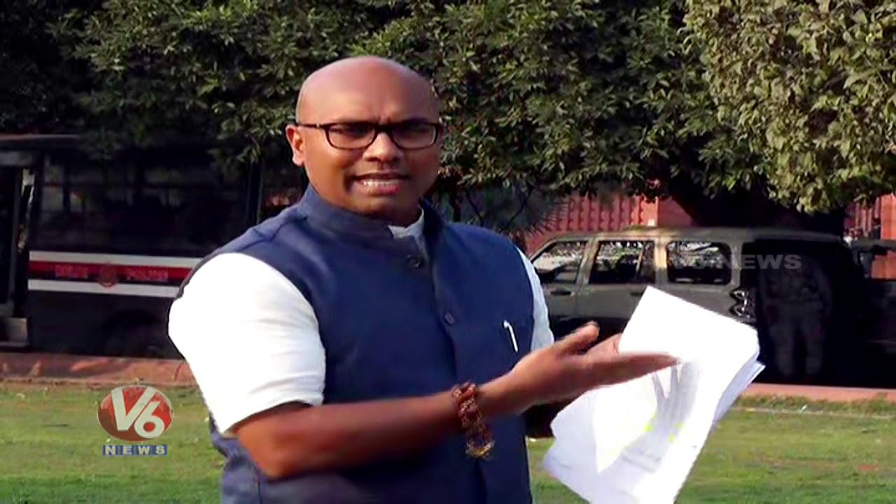 BJP MP Dharmapuri Aravind Comments On CM KCR Over 2BHK Houses | V6 News ...