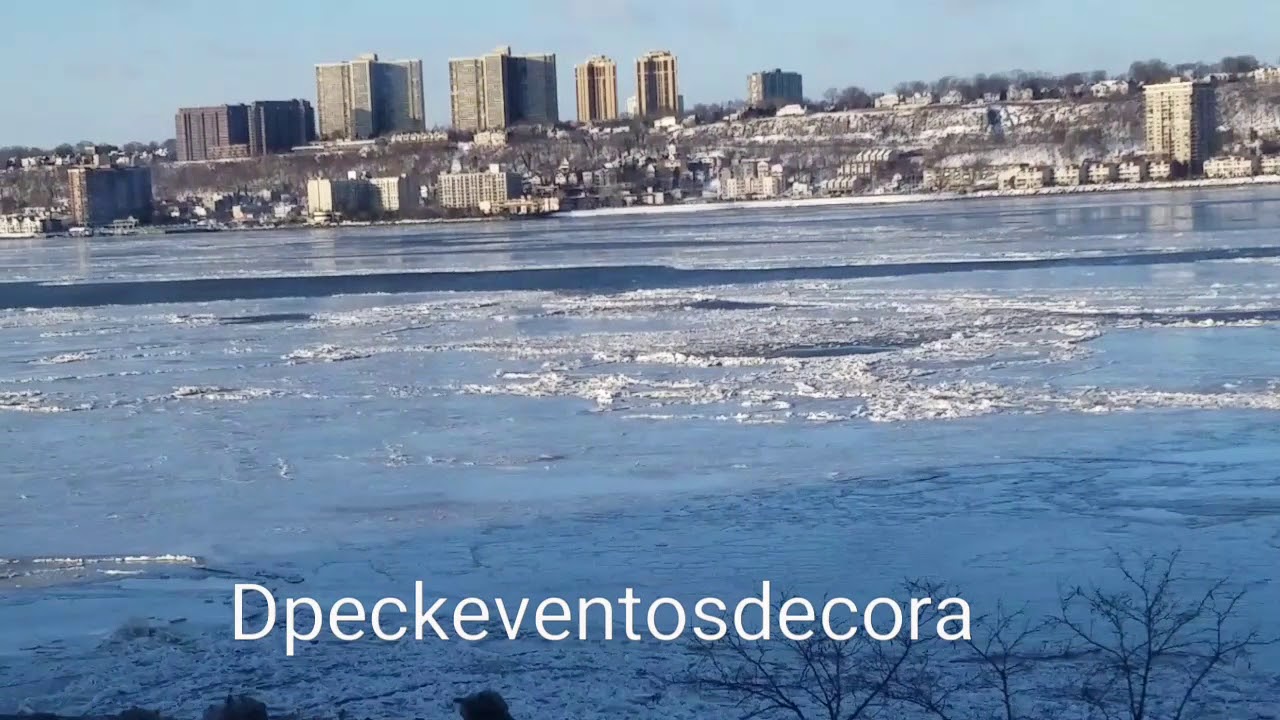 Hudson River frozen - winter storm Bomb cyclone - YouTube