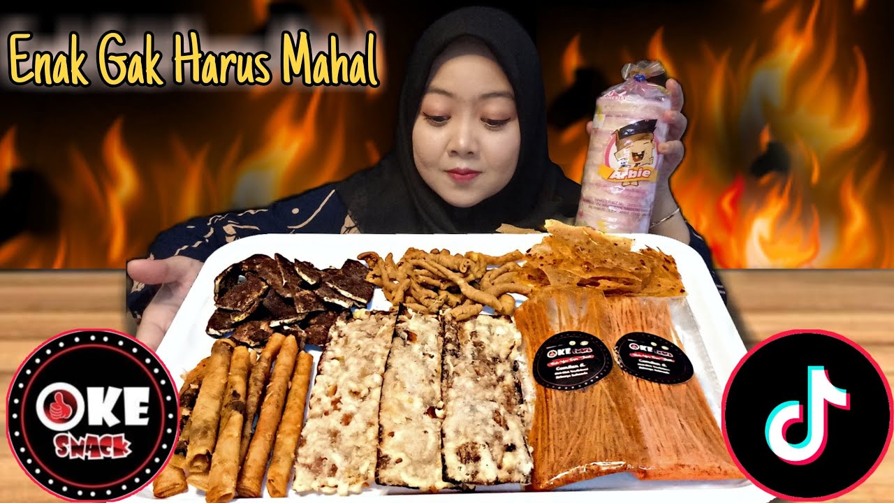 MUKBANG JAJANAN YANG VIRAL DI TIKTOK || REVIEW JUJUR OKE SNACK - YouTube