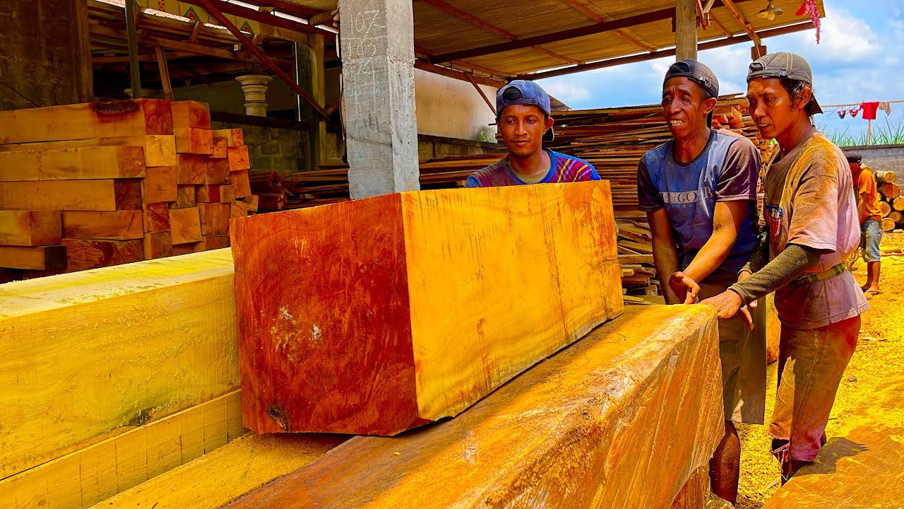 A Surprising Discovery!! Jackfruit Wood Exudes Its Beauty When Sawed by ...