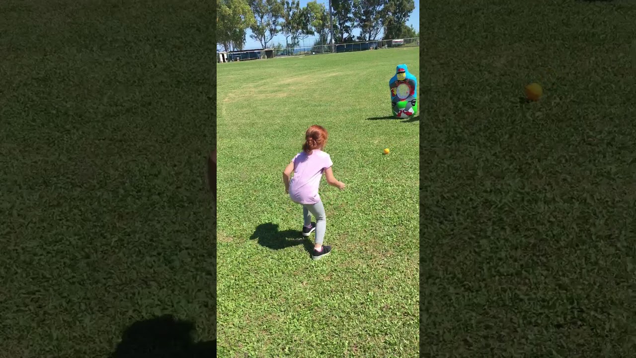 Mini softball - YouTube