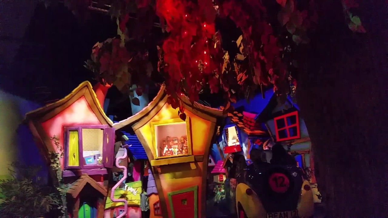 Cadbury s chocolate word cadabra ride - YouTube