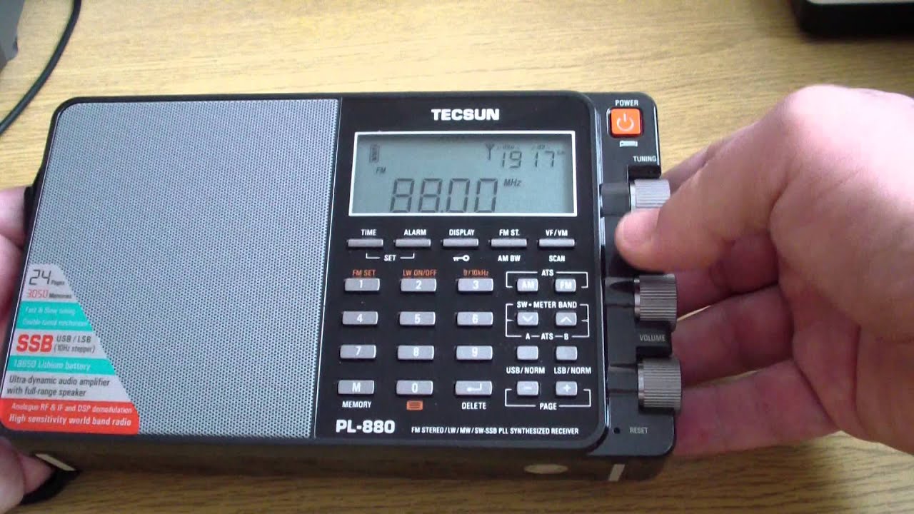 TECSUN PL-880 - YouTube