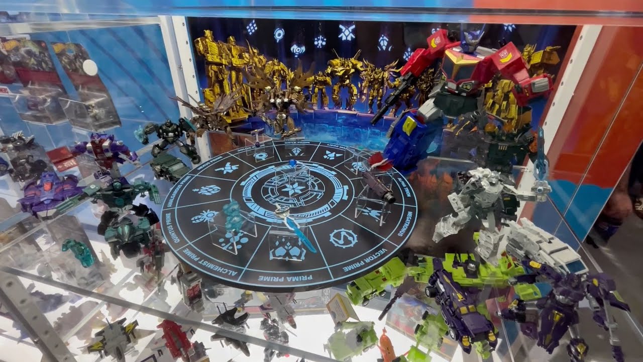 Transformers Hasbro Exhibit at Comic Con 2025 - YouTube