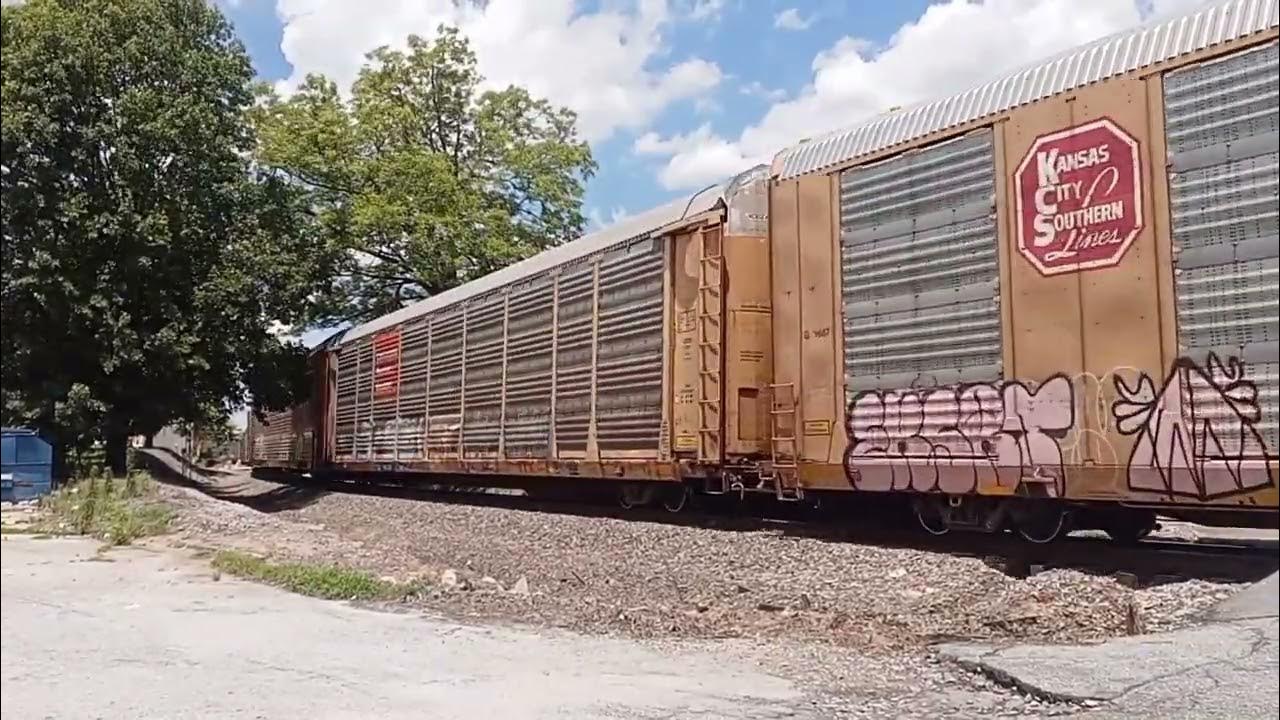 NS 4446 leads 18D in Union, SC with Nice Sized Train! - YouTube