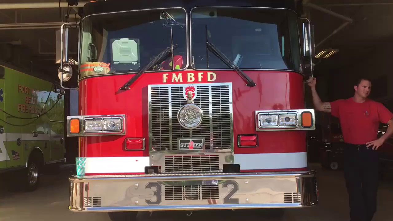 Fort Myers fire department engine 32 - YouTube