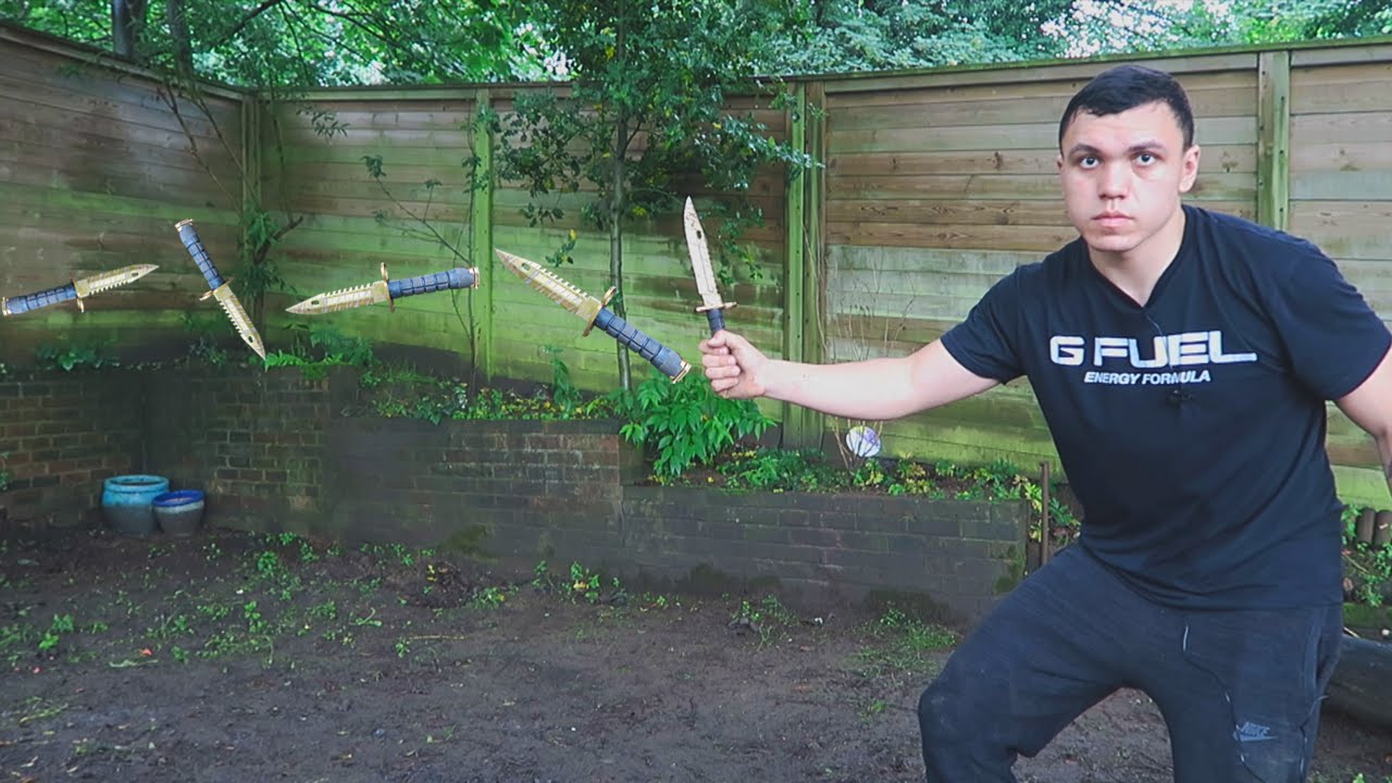 REAL LIFE KNIFE TRICKSHOTTING - YouTube