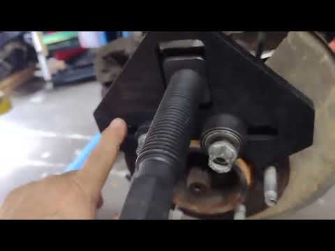 como remover los valeros delantero con lisle 40100 - YouTube