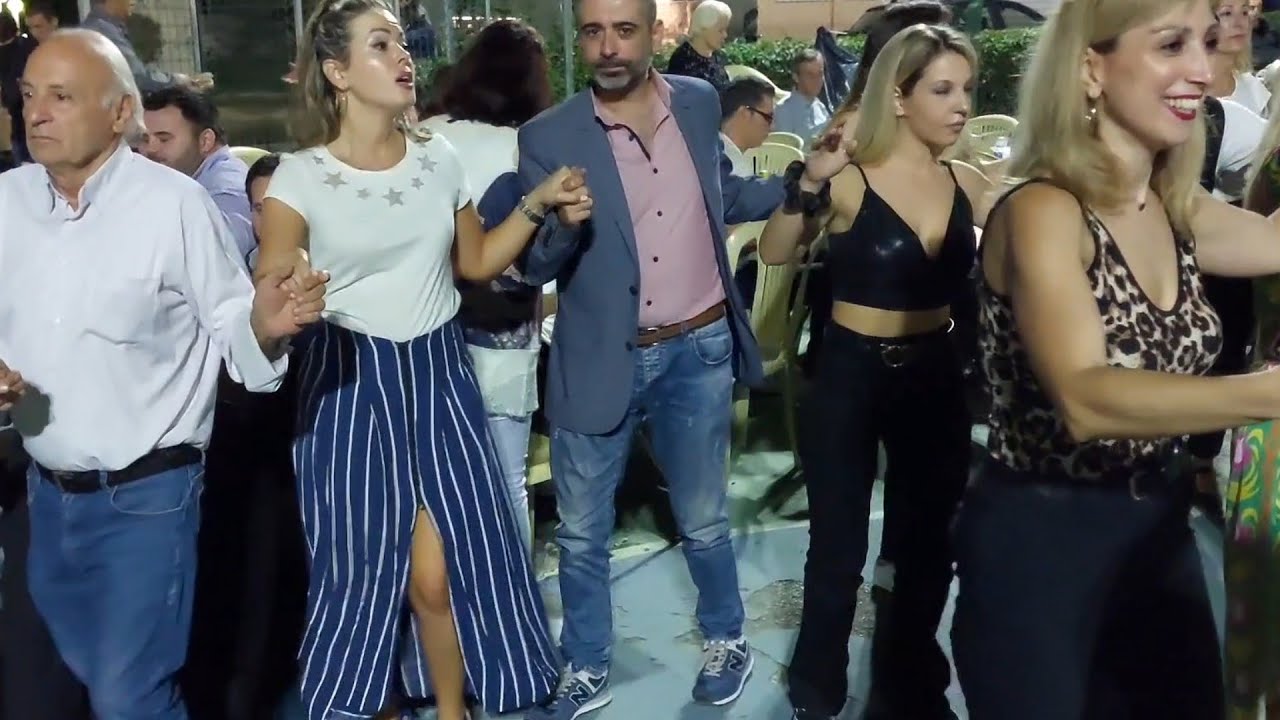 Ξεφάντωμα με Συρτά χορευτικά - Τασούλα Θεμελή - Τάσος Χουσος - YouTube
