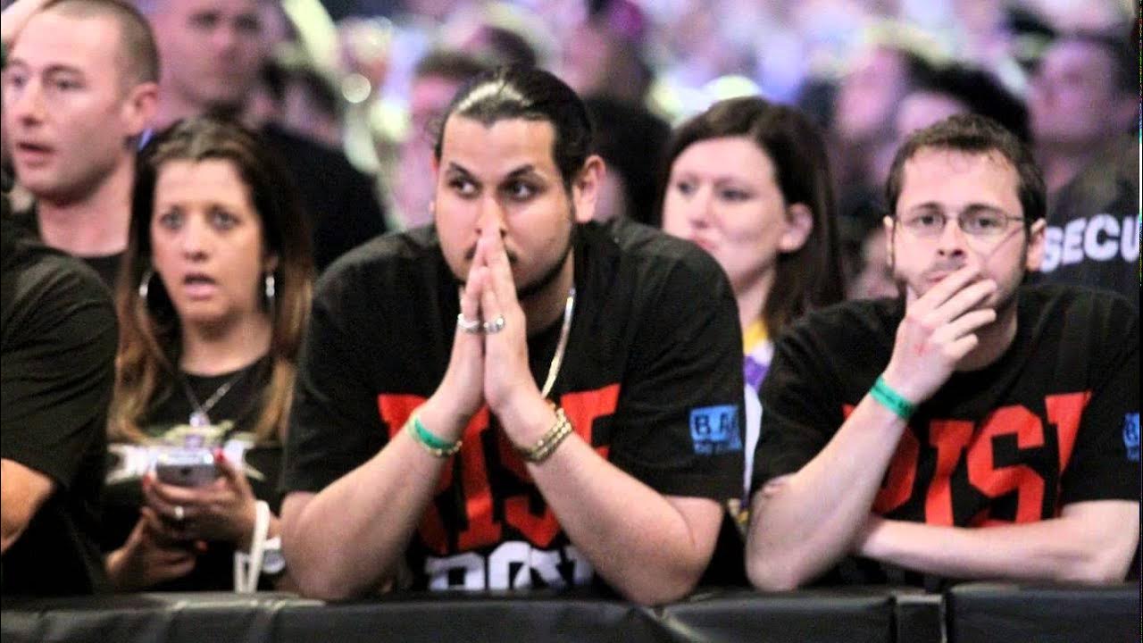 WWE Fans React to The Undertaker's Streak Ending - YouTube