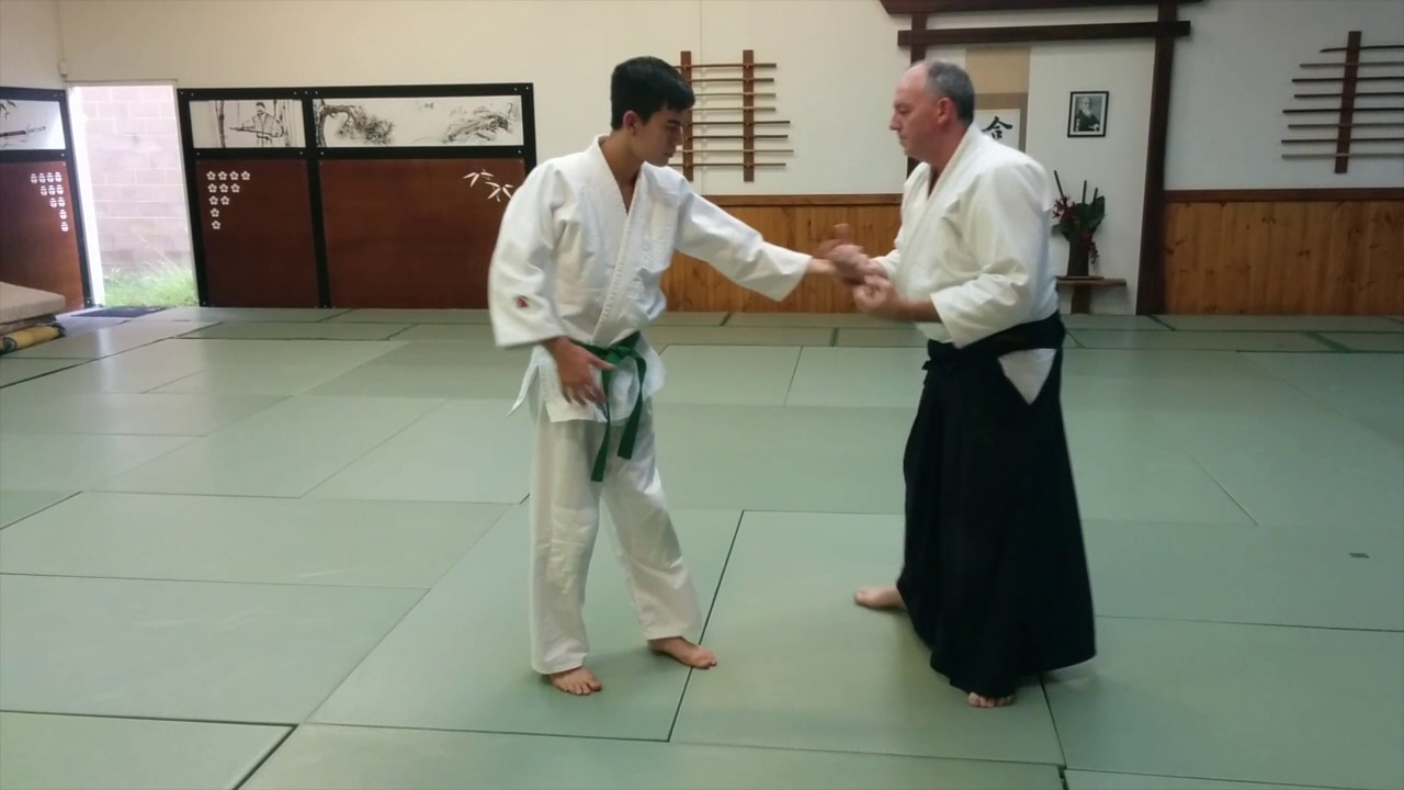 Basic Aikido Techniques - Katatetori Ude Osei - YouTube