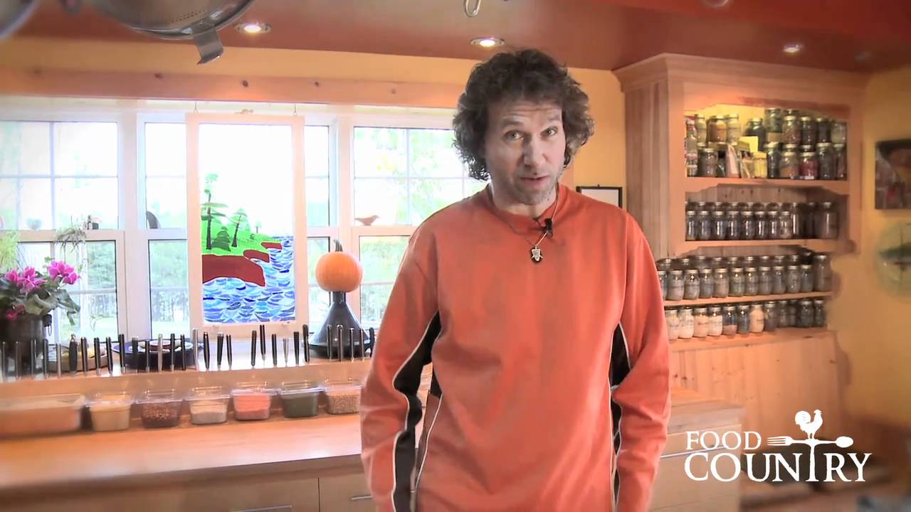 Tip: Peel and Chop Garlic with Chef Michael Smith - YouTube