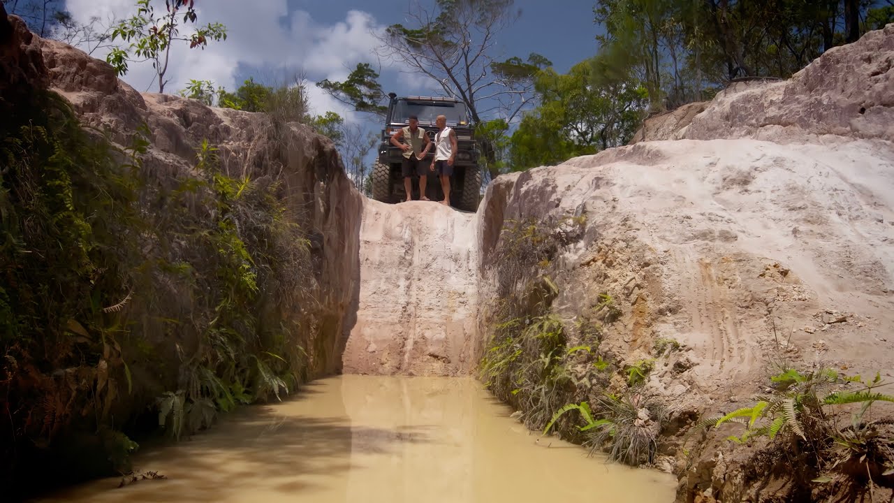 🔥 EX-ARMY UNIMOG takes on the OLD TELE TRACK (Cape York, Australia ...