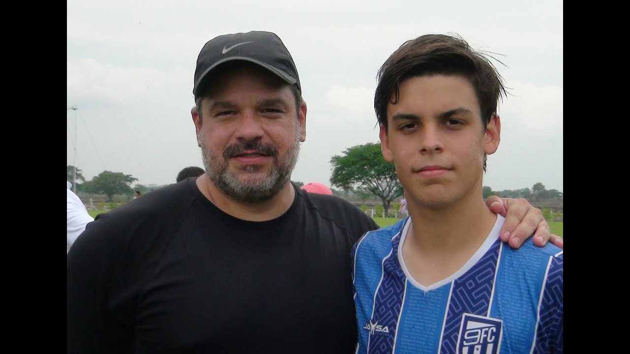MARTIN MORAL - EQUIPO 9 DE OCTUBRE. VIDEO CLIP 1 - YouTube
