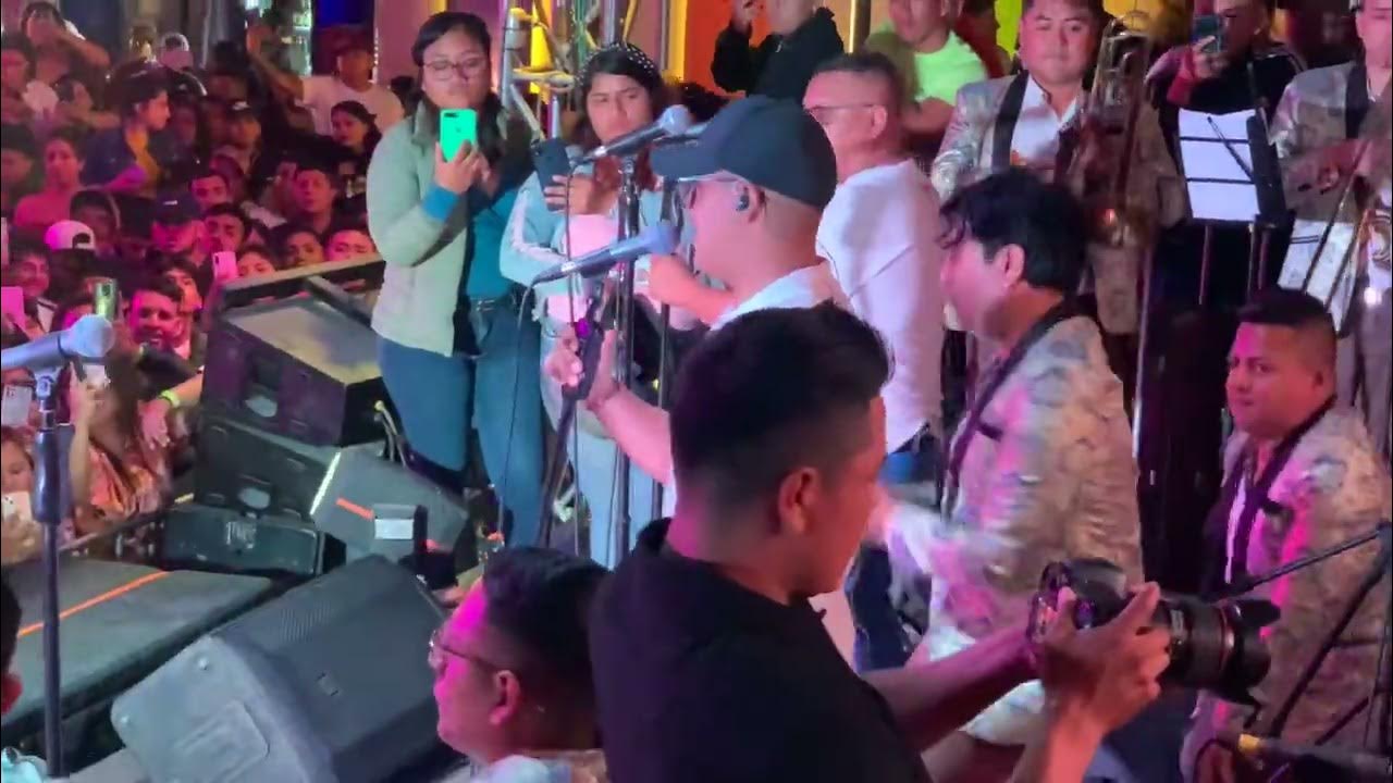 Tu y La Noche - Chechito y Los Cómplices De La Cumbia (Concierto En Chiclayo - La Feria) - YouTube