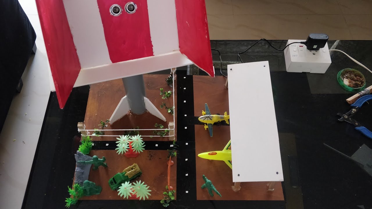 Radar model v2.0 - School project - YouTube